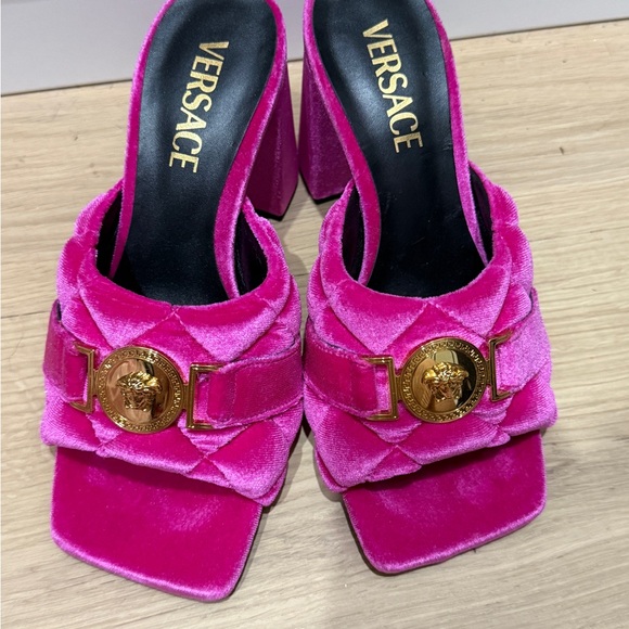 Versace | Shoes | Versace Fuchsia Velvet Heels With Gold Medallion ...